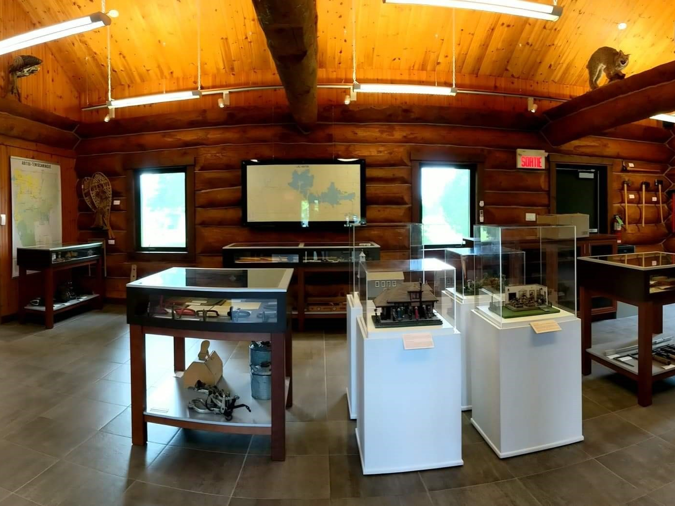 Centre d'interprétation de la foresterie - Tourisme Abitibi-Témiscamingue