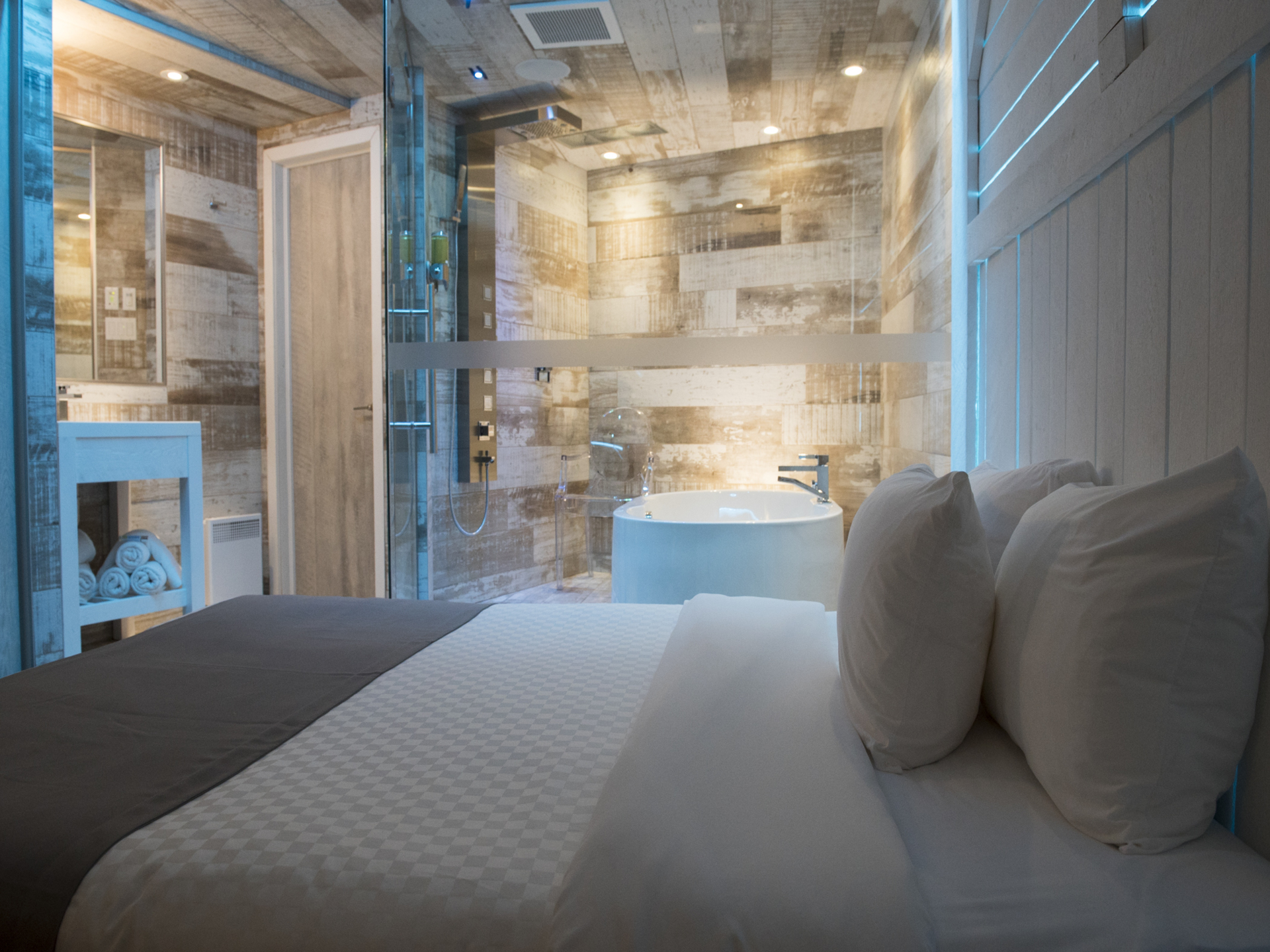 HÔTEL LE RIVAGE - Tourisme Laval