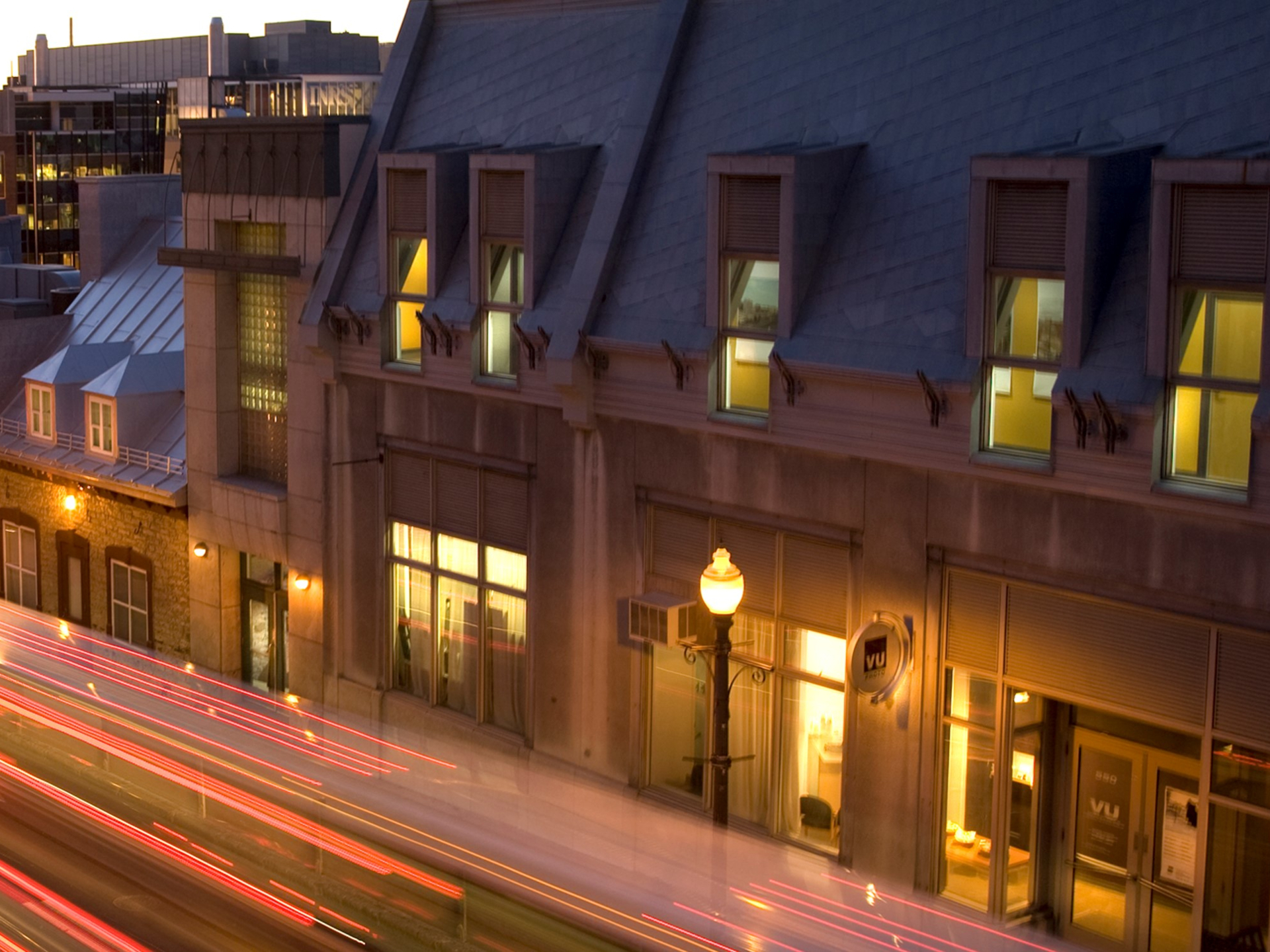 VU centre de diffusion et production de la photographie | Art gallery ...